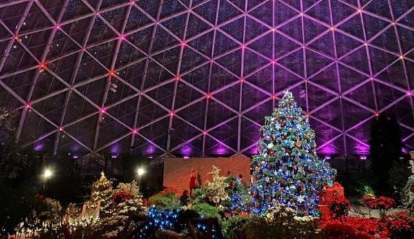 Show Dome Theme: The Domes Holiday Parade - Milwaukee Domes Alliance